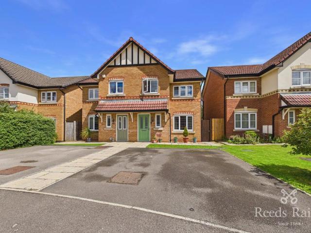 3 bedroom semi detached house to rent