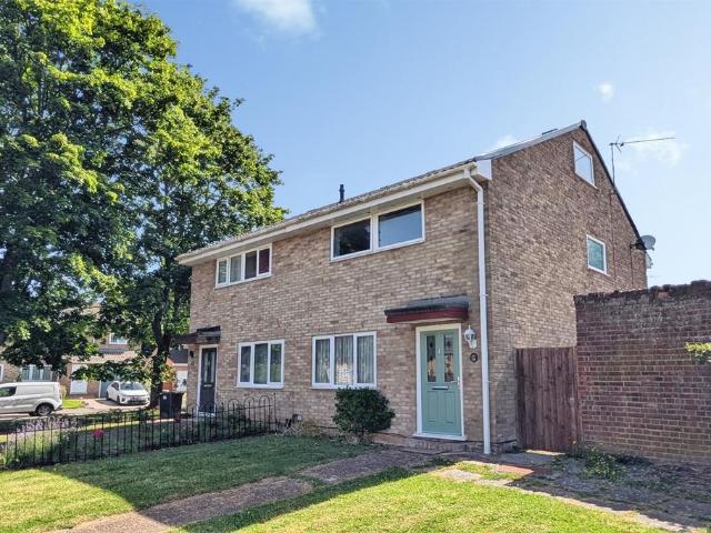 3 bedroom semi detached house to rent