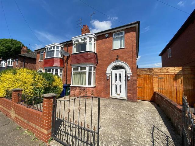 3 bedroom semi detached house to rent