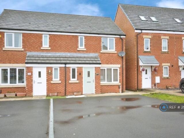 3 bedroom semi detached house to rent