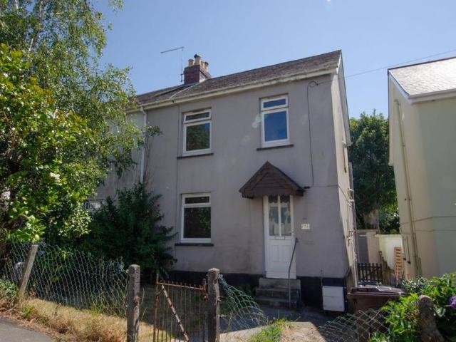 3 bedroom semi detached house to rent
