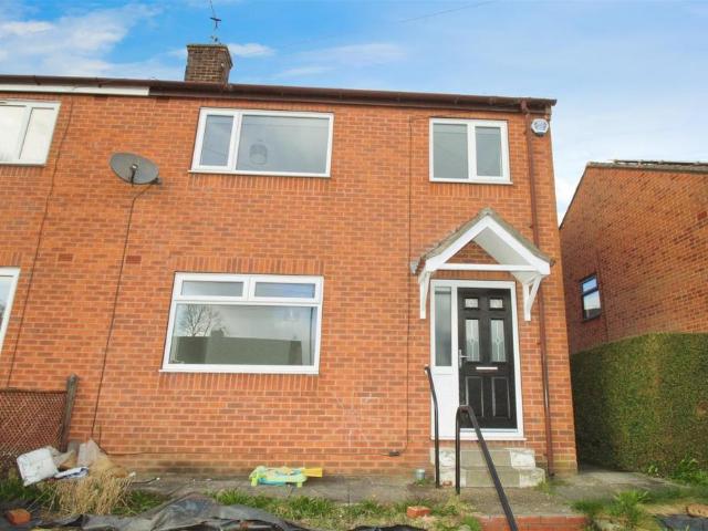 3 bedroom semi detached house to rent