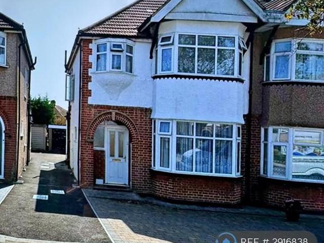 3 bedroom semi detached house to rent