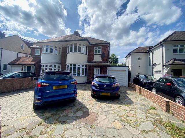 3 bedroom semi detached house to rent