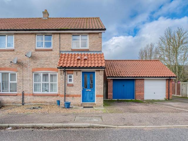 3 bedroom semi detached house to rent