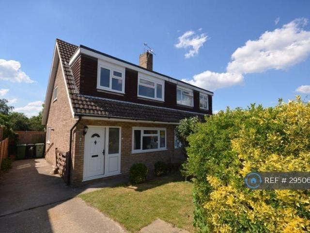 3 bedroom semi detached house to rent