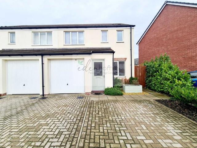 3 bedroom semi detached house to rent
