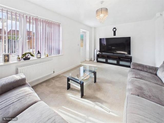 3 bedroom semi detached house to rent