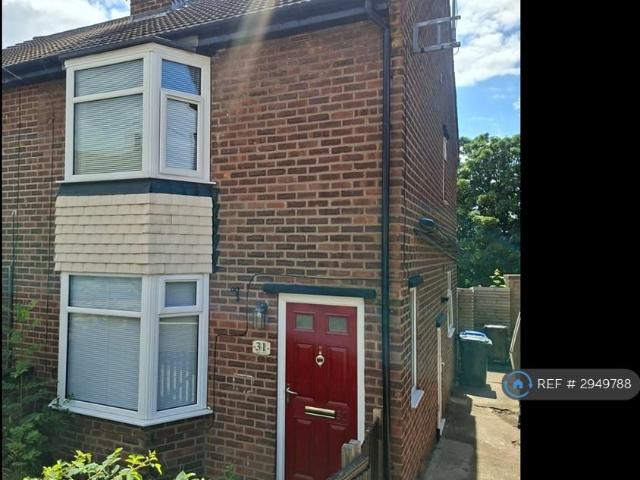 3 bedroom semi detached house to rent
