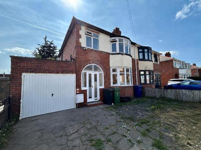 3 bedroom semi detached house to rent