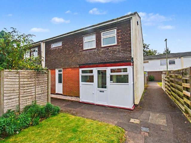 3 bedroom semi detached house to rent