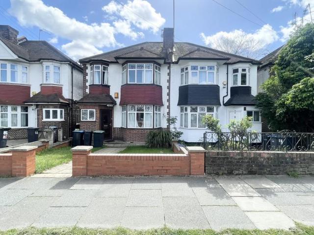 3 bedroom semi detached house to rent