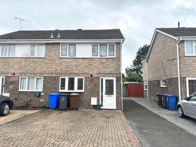 3 bedroom semi detached house to rent
