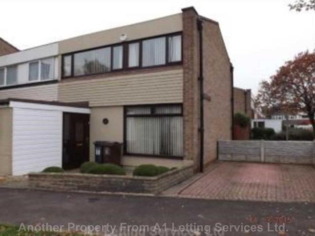 3 bedroom semi detached house to rent