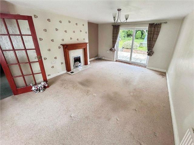 3 bedroom semi detached house to rent
