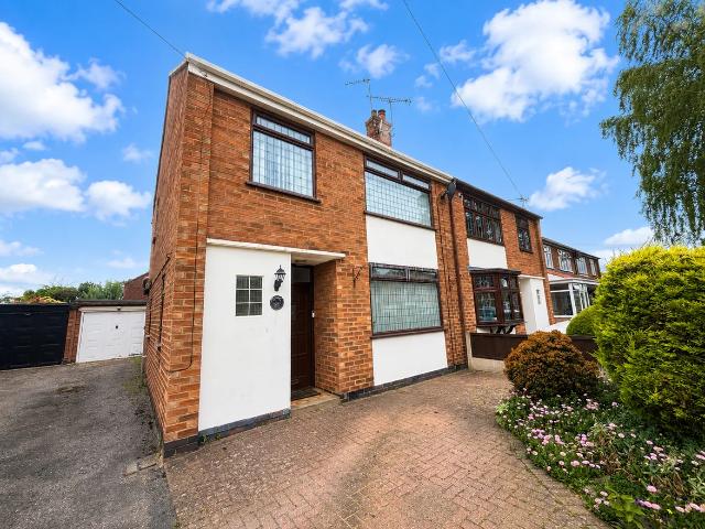 3 bedroom semi detached house to rent