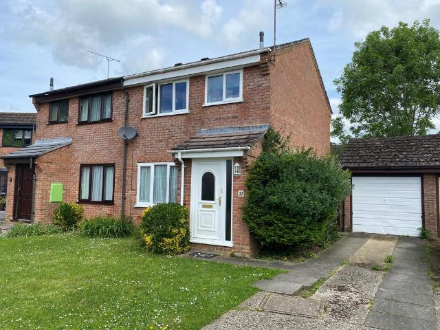 3 bedroom semi detached house to rent