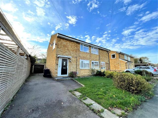 3 bedroom semi detached house to rent