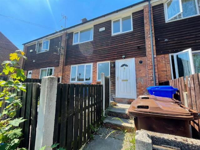 3 bedroom semi detached house to rent