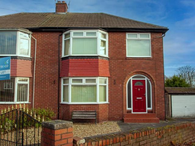 3 bedroom semi detached house to rent