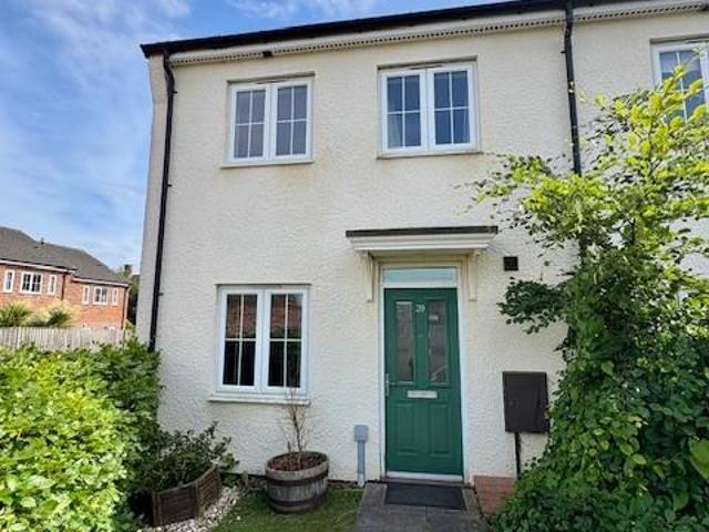 3 bedroom semi detached house to rent