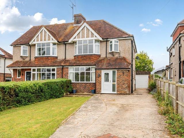 3 bedroom semi detached house to rent