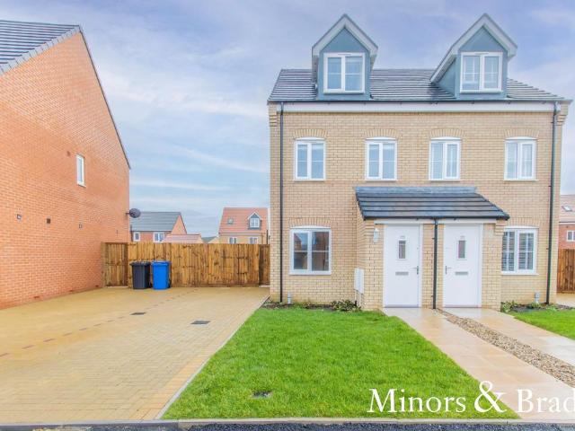 3 bedroom semi detached house to rent