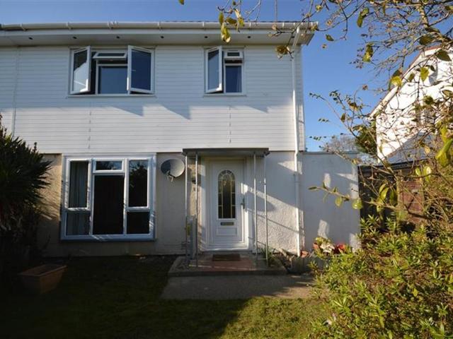 3 bedroom semi detached house to rent
