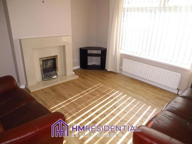 3 bedroom semi detached house to rent