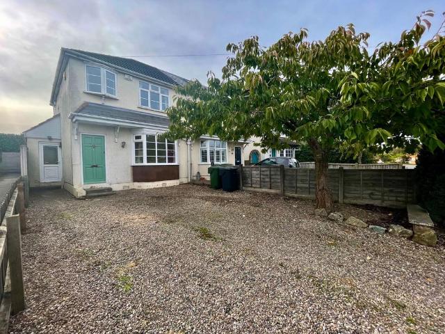 3 bedroom semi detached house to rent