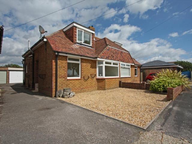 3 bedroom semi detached house to rent