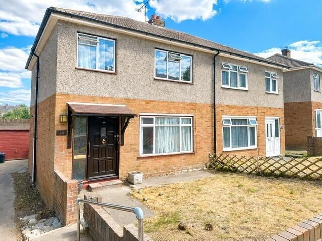 3 bedroom semi detached house to rent