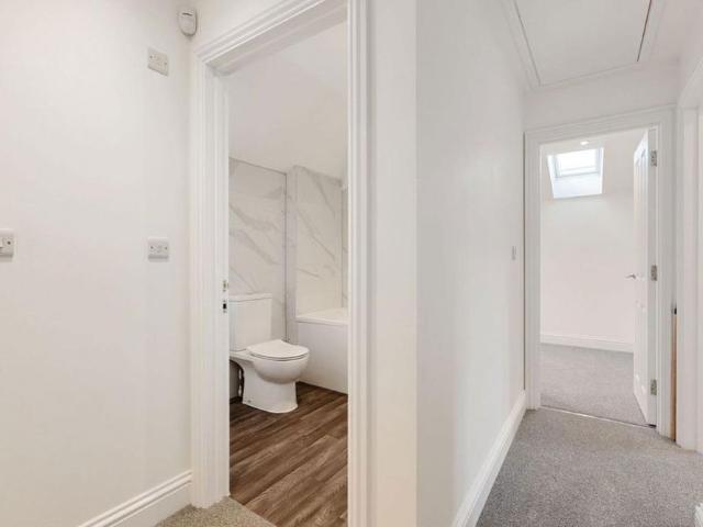 3 bedroom semi detached house to rent