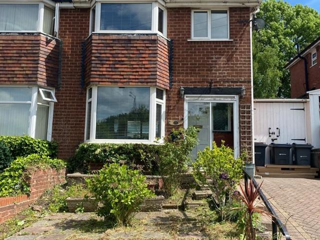 3 Bedroom Semi Detached House to Rent