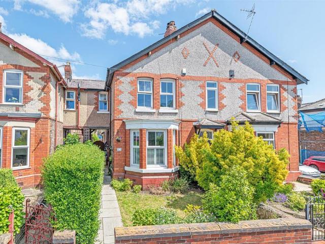 3 bedroom semi detached house to rent