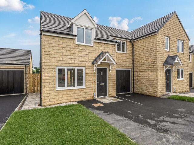 3 bedroom semi detached house to rent
