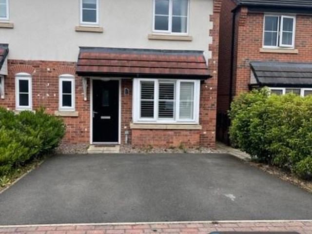 3 bedroom semi detached house to rent