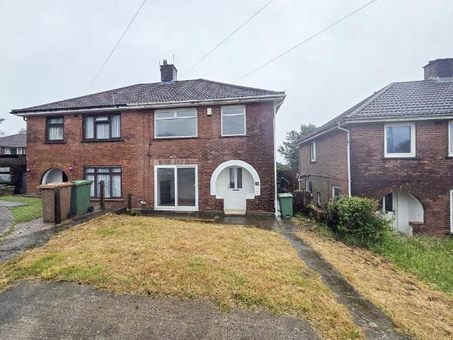 3 bedroom semi detached house to rent