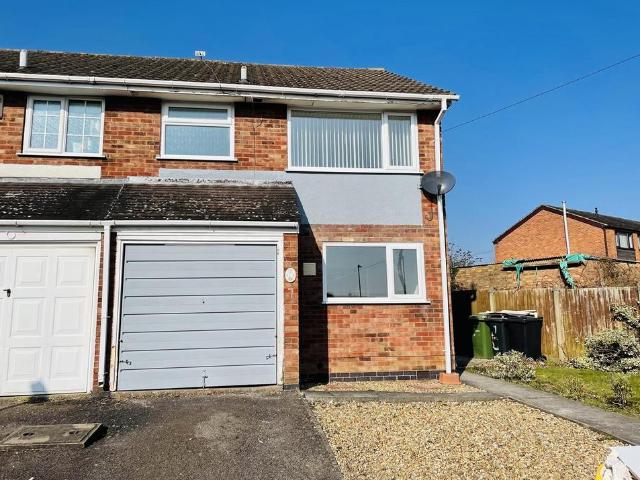 3 bedroom semi detached house to rent