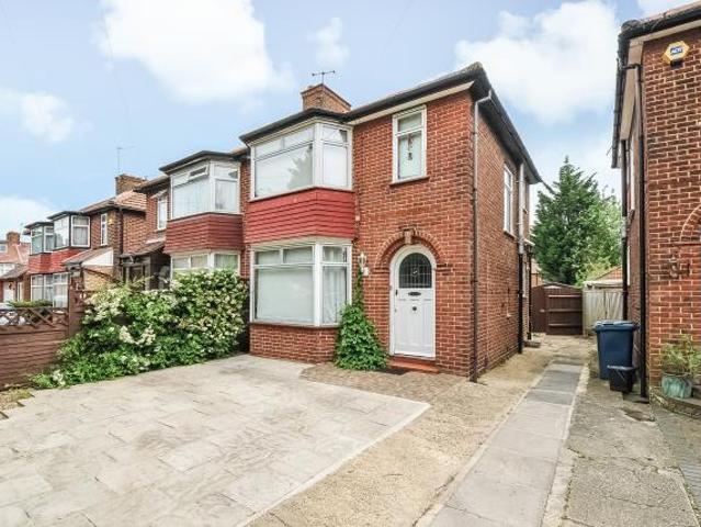 3 bedroom semi detached house to rent