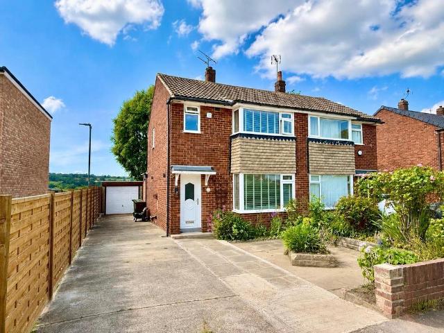 3 bedroom semi detached house to rent