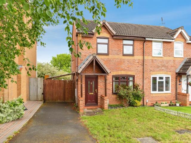 3 bedroom semi detached house to rent