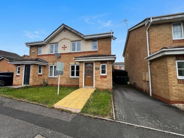 3 bedroom semi detached house to rent