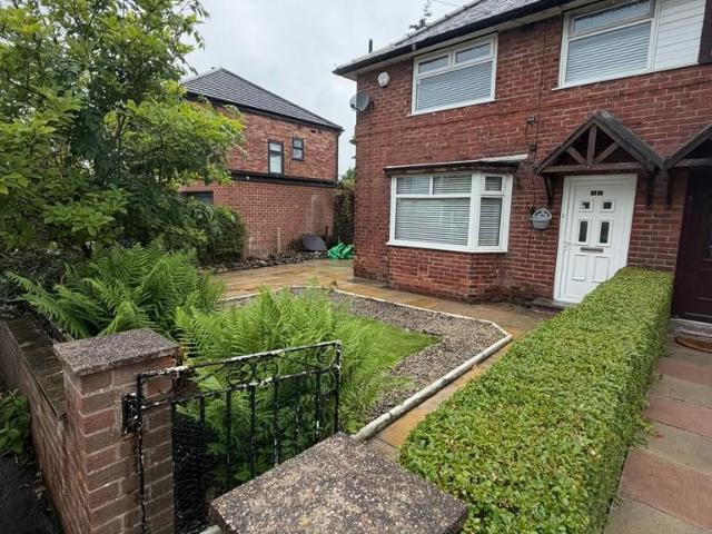3 bedroom semi detached house to rent