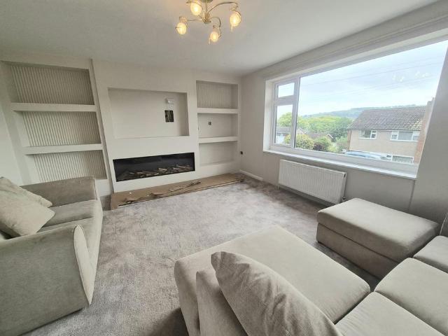 3 bedroom semi detached house to rent