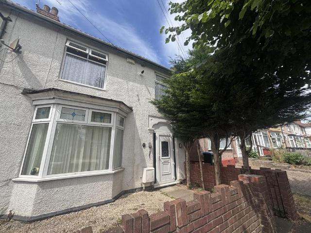 3 bedroom semi detached house to rent