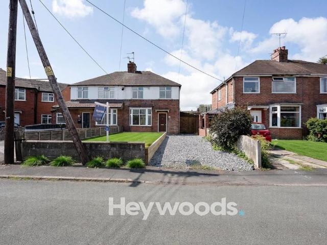 3 bedroom semi detached house to rent