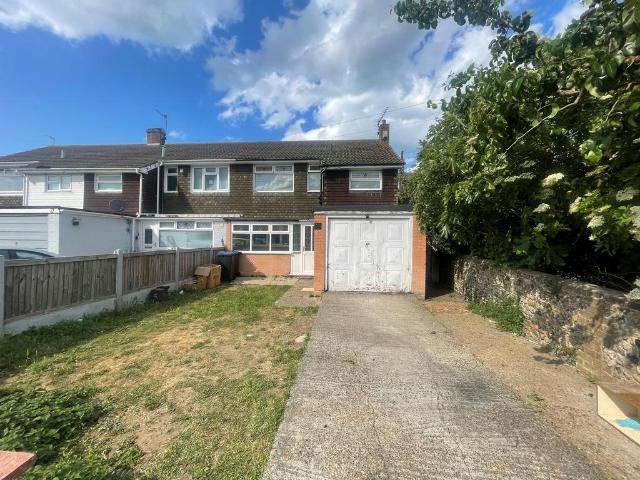 3 bedroom semi detached house to rent