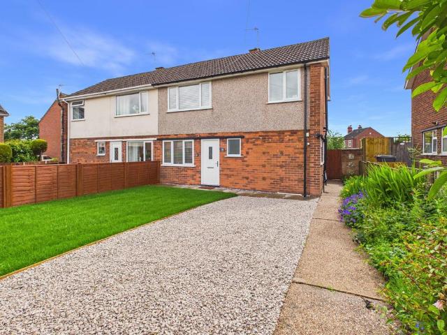 3 bedroom semi detached house to rent