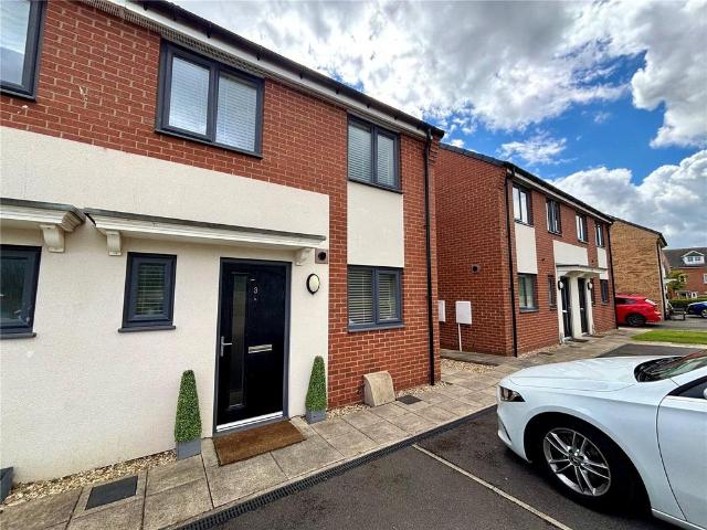 3 bedroom semi detached house to rent